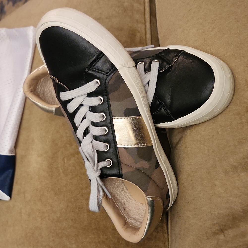 Camo/Black/Gold Vintage Havana Dina Army Sneakers 7.5 - Gem